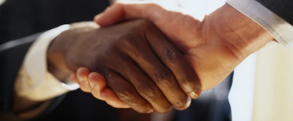 How I Approach Strangers Without Being a Creep